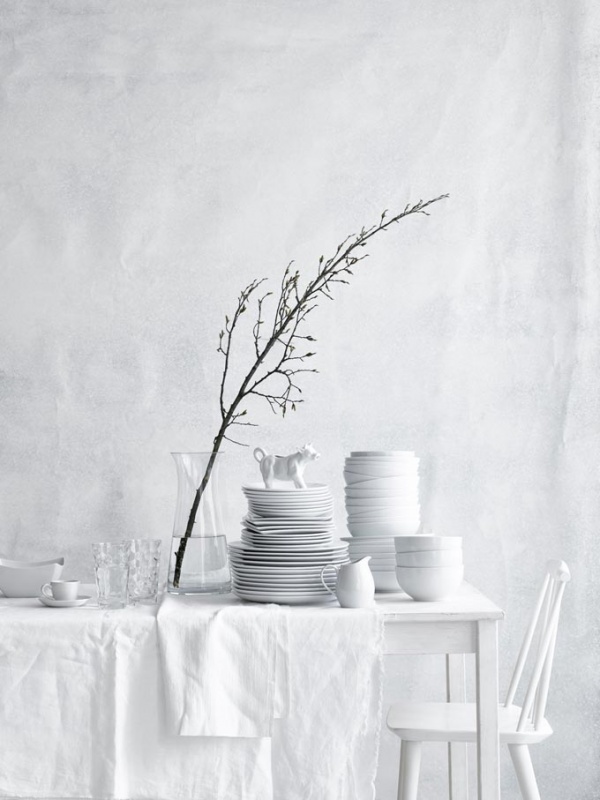 How To Do The All White Interior Design - Velvet Karatzas Interiors Atelier